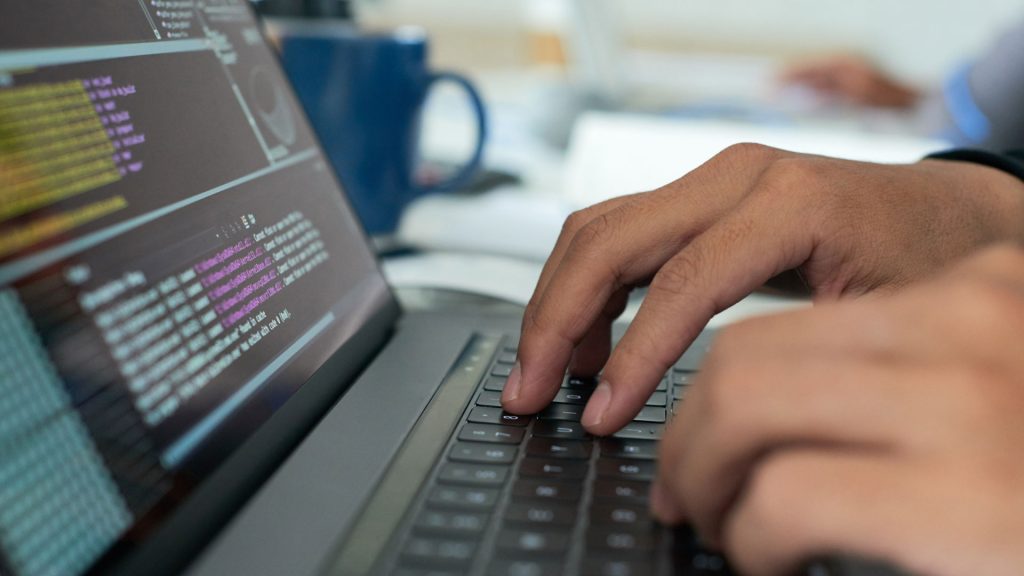 Web Tasarım ve Kodlama ve Web Tasarımcı Maaşları